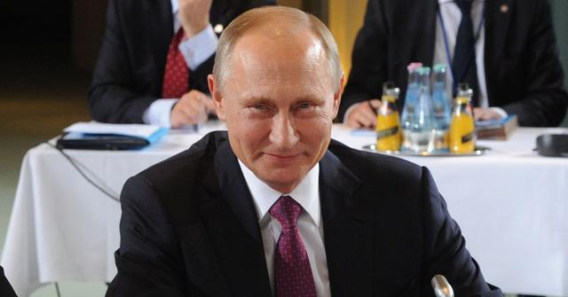 Putin Wears $6,000 Coat To Visit Troops As Soldiers Lack Basic Supplies