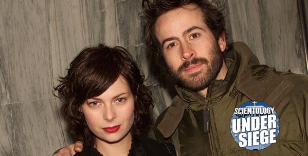 Jason Lee's Ex-Wife Fights Back Against Scientology: They're 'Heartless ...