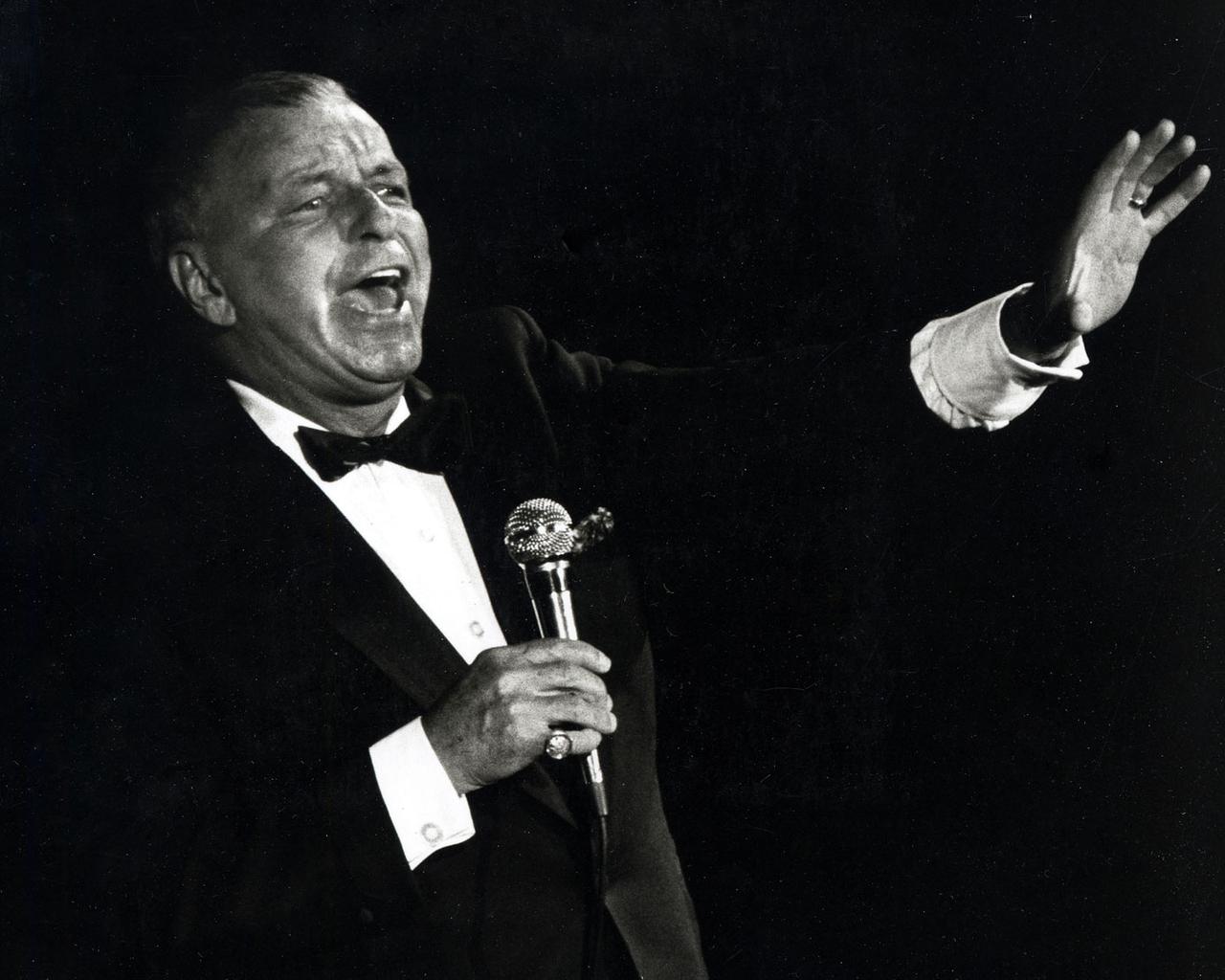 Inside Frank Sinatra's Sad Final Days — Longtime Manager Tells All