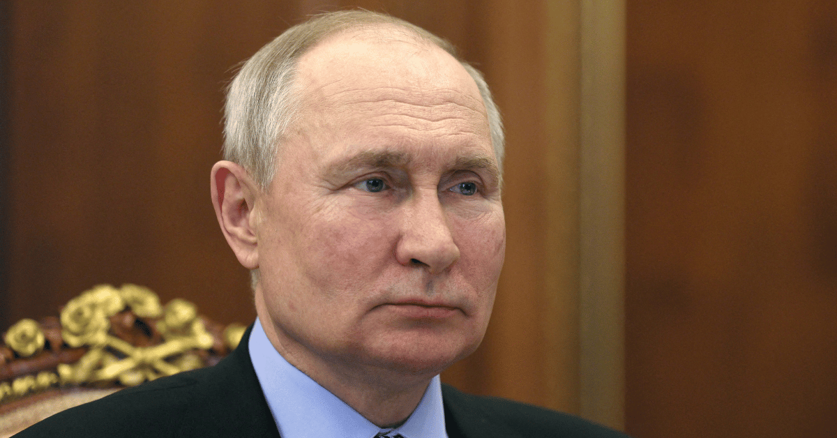 'Confused' Russian Soldiers Shoot at Each Other in Disturbing Video