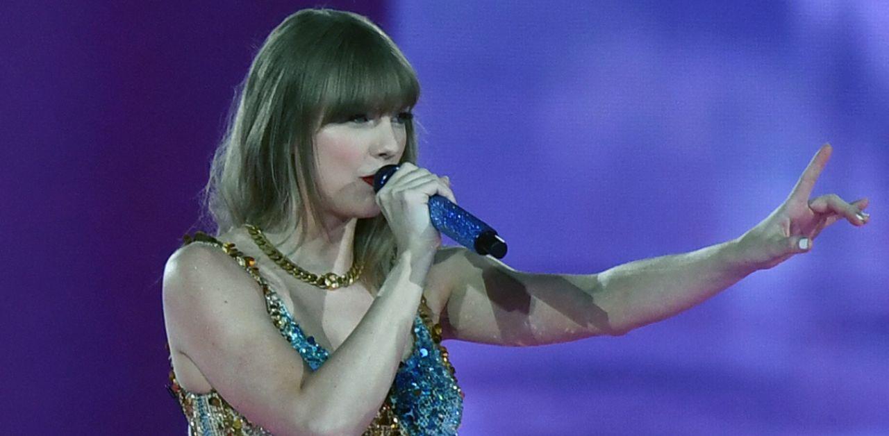Taylor Swift Flees Australia on Her Private Jet After Father Scott ...