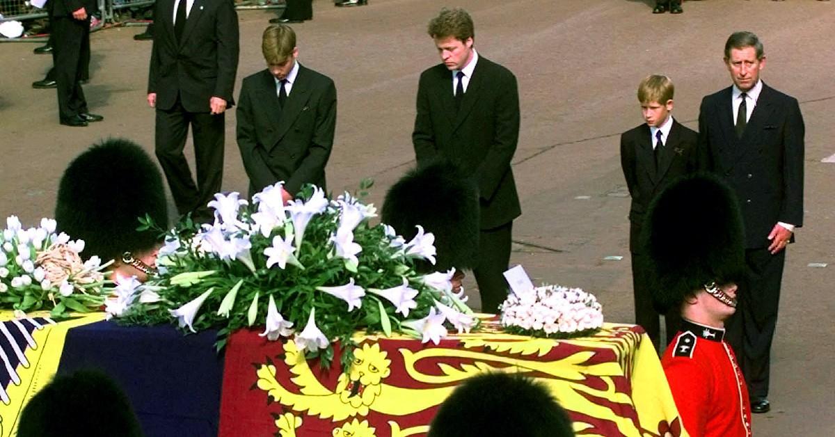 Prince Harry 'Told To Stay Away From Beloved Bodyguard's Funeral In ...