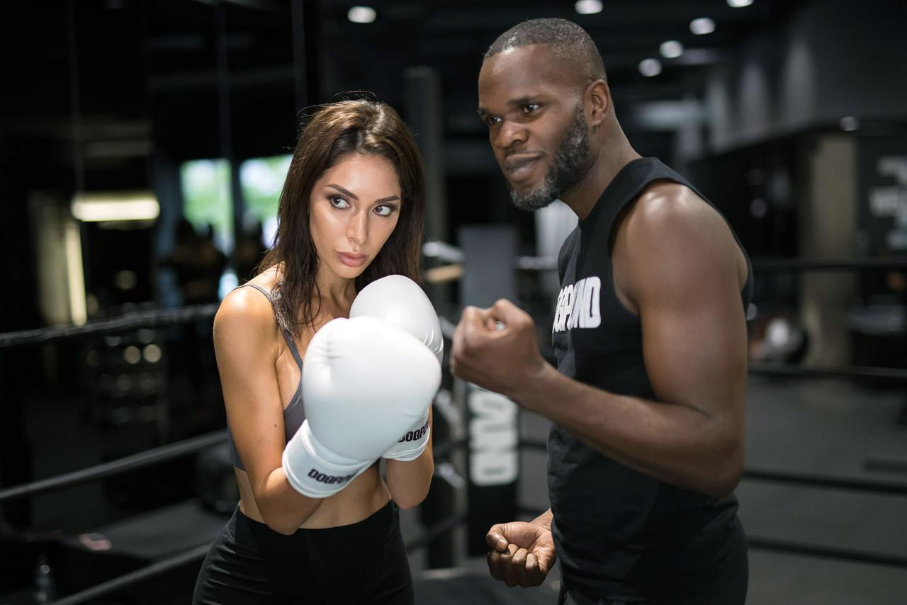 Holy Abs! Farrah Abraham’s Boobs Spill Out Of Bra While Boxing