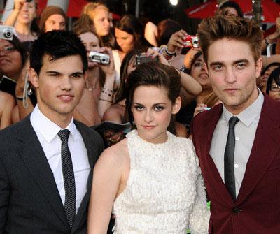 Twilight Trio To Be Immortalized In Concrete