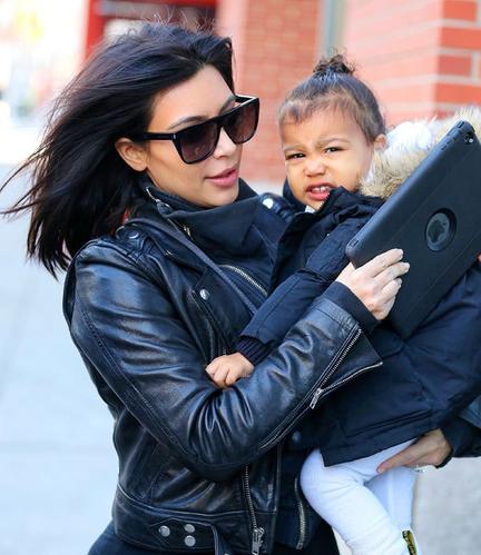 Tech-Savvy Celebs! From Cell Phones To iPads, Stars Who Love To Flaunt ...