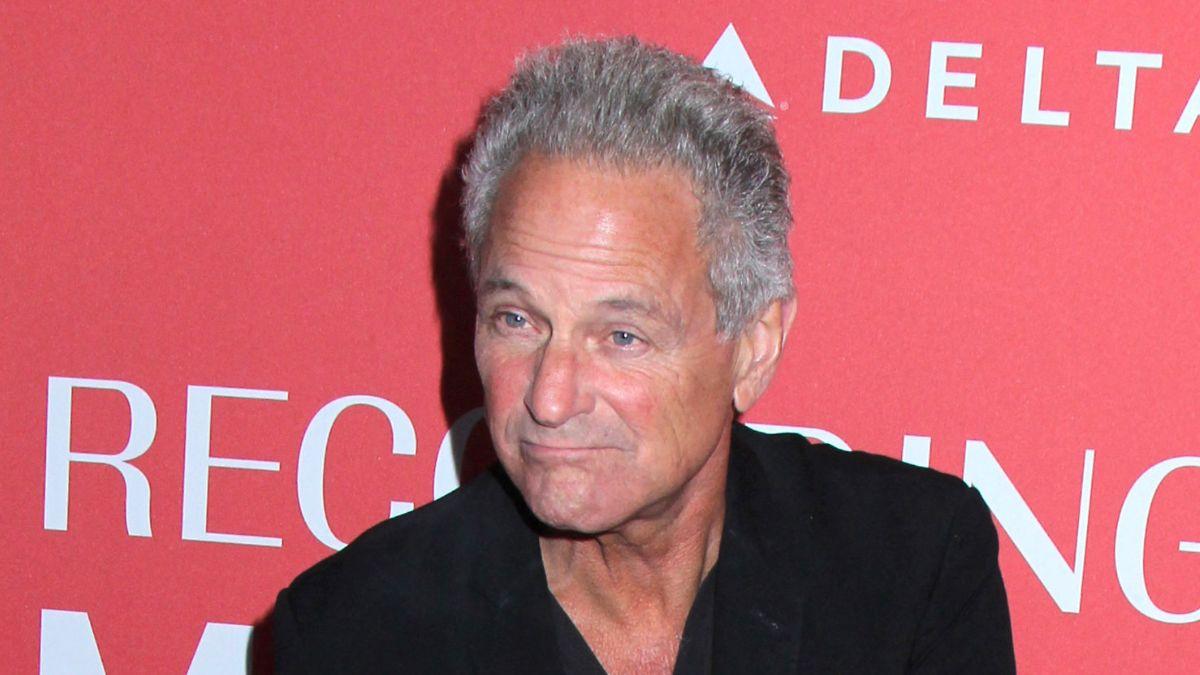 Rocker Lindsey Buckingham Doused With Unknown Substance by 'Stalker'