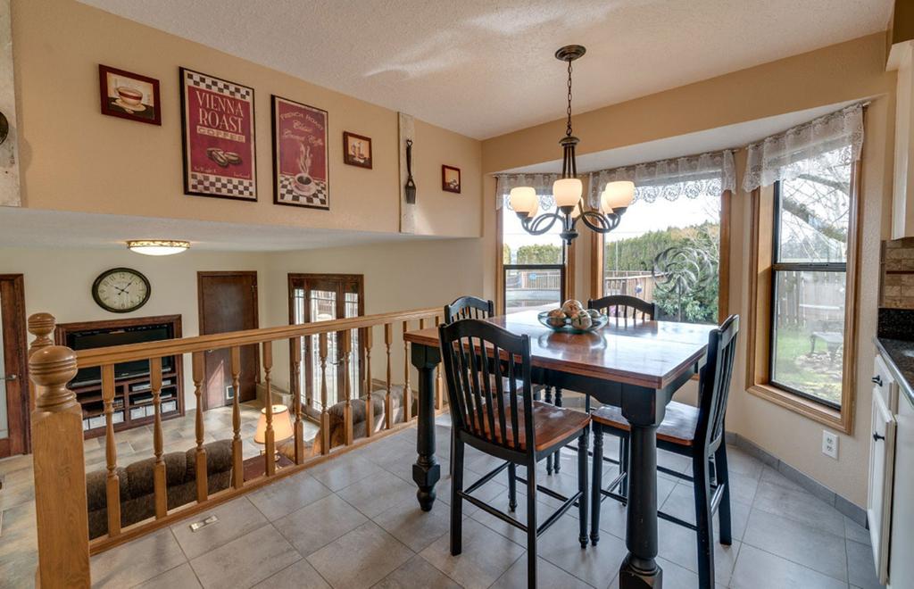 'Little People' Stars Zach & Tori Roloff Buy $560K Dream Home -- Is She ...