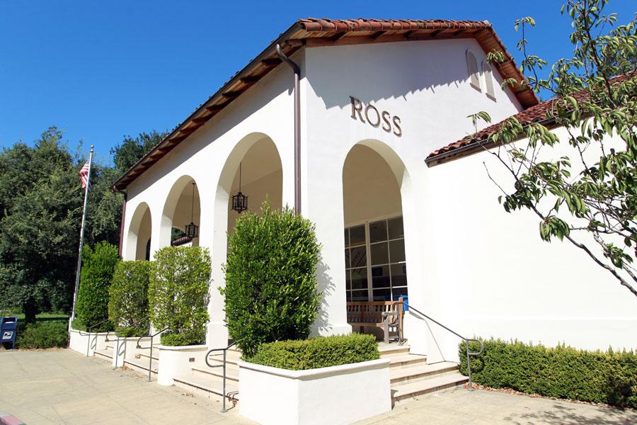 Rob Pattinson's Girlfriend Dylan Penn Pictured In High School