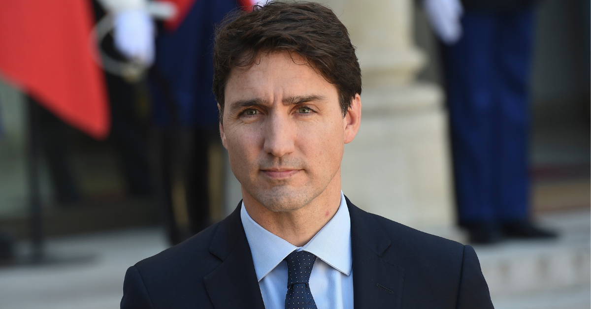 'Freedom Convoy' Hold Up US-Canada Bridge After Justin Trudeau's ...