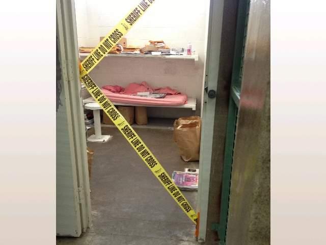 Inside Jodi Arias' 7x11ft Cell