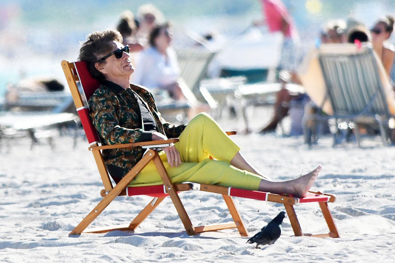 Mick Jagger And His 34-Year-Old Girlfriend Celebrate 7 Years With PDA ...