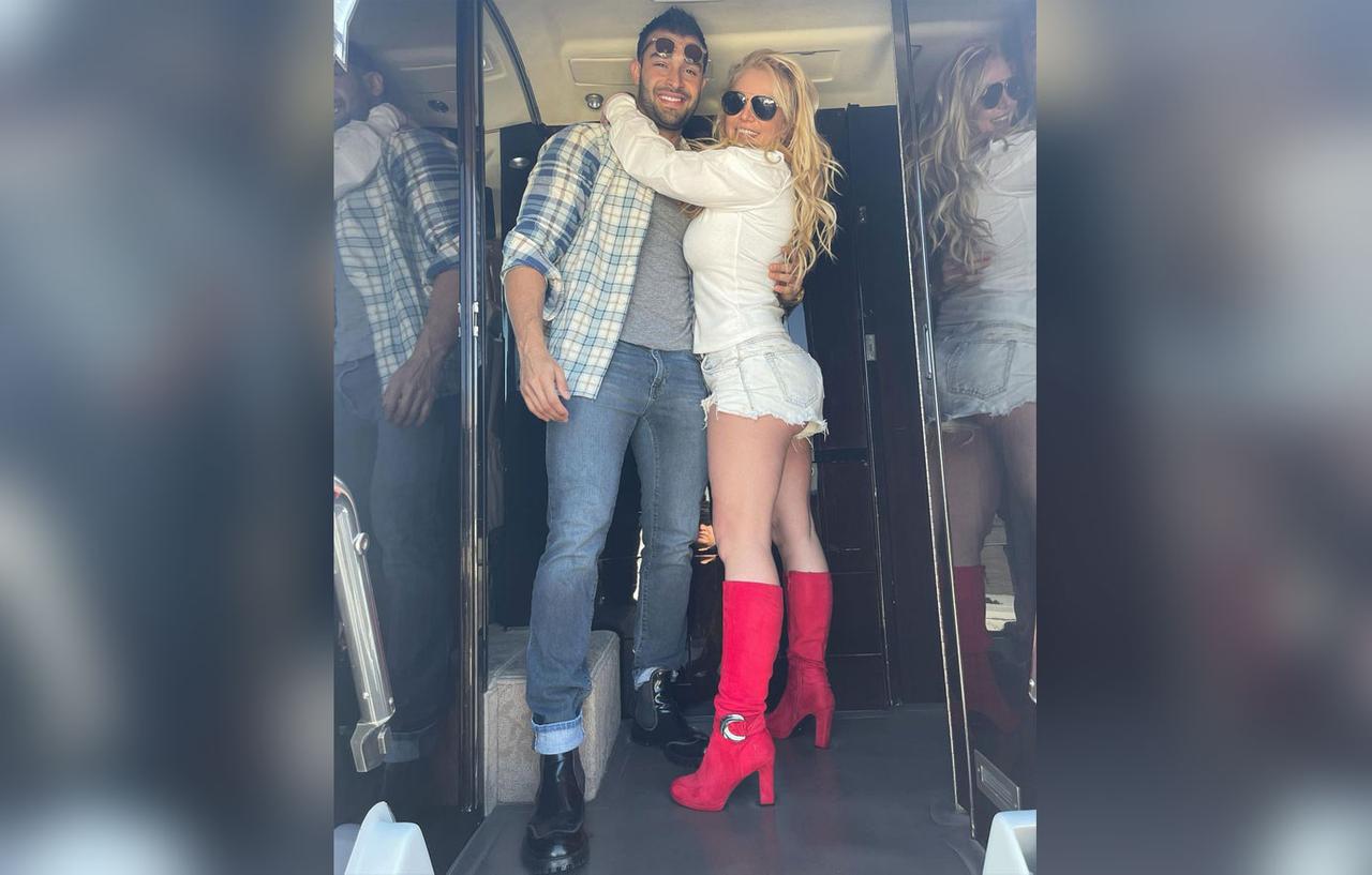 Britney Spears' Boyfriend Sam Acting As Her New Manager