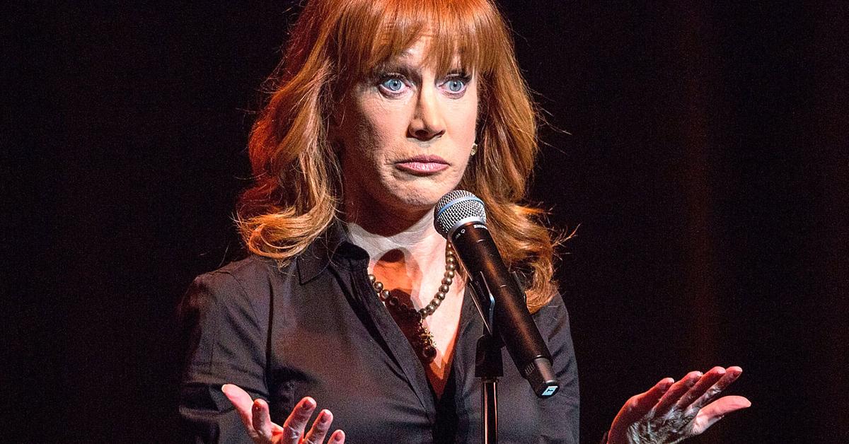 Kathy Griffin Donald Trump Photo -- Star Dropped From CNN New Year's ...