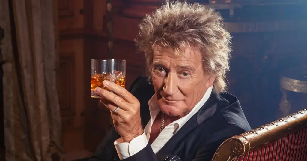 EXCLUSIVE: Rod Stewart, 81, Sparks Fears His Lungs Will Explode