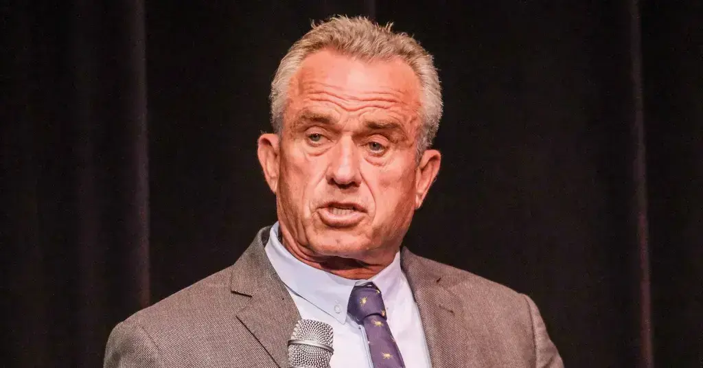 RFK Jr. Hit With Accusations He Had Flings with 'Multiple Women' RFK Jr. Hit With Accusations He Had Flings with 'Multiple Women'