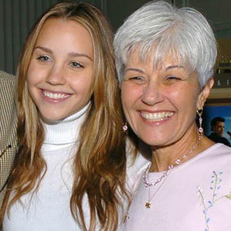 Amanda Bynes Mother Vows To Continue To Fight To Save Daughter's Life
