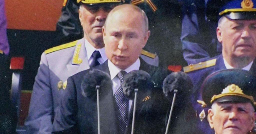 Vladimir Putin Uses' Aesthetic Work' To Hide Ongoing Health Trouble