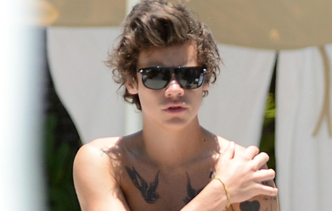 Famous Flaws! The Top 35 Celebrity Deformities