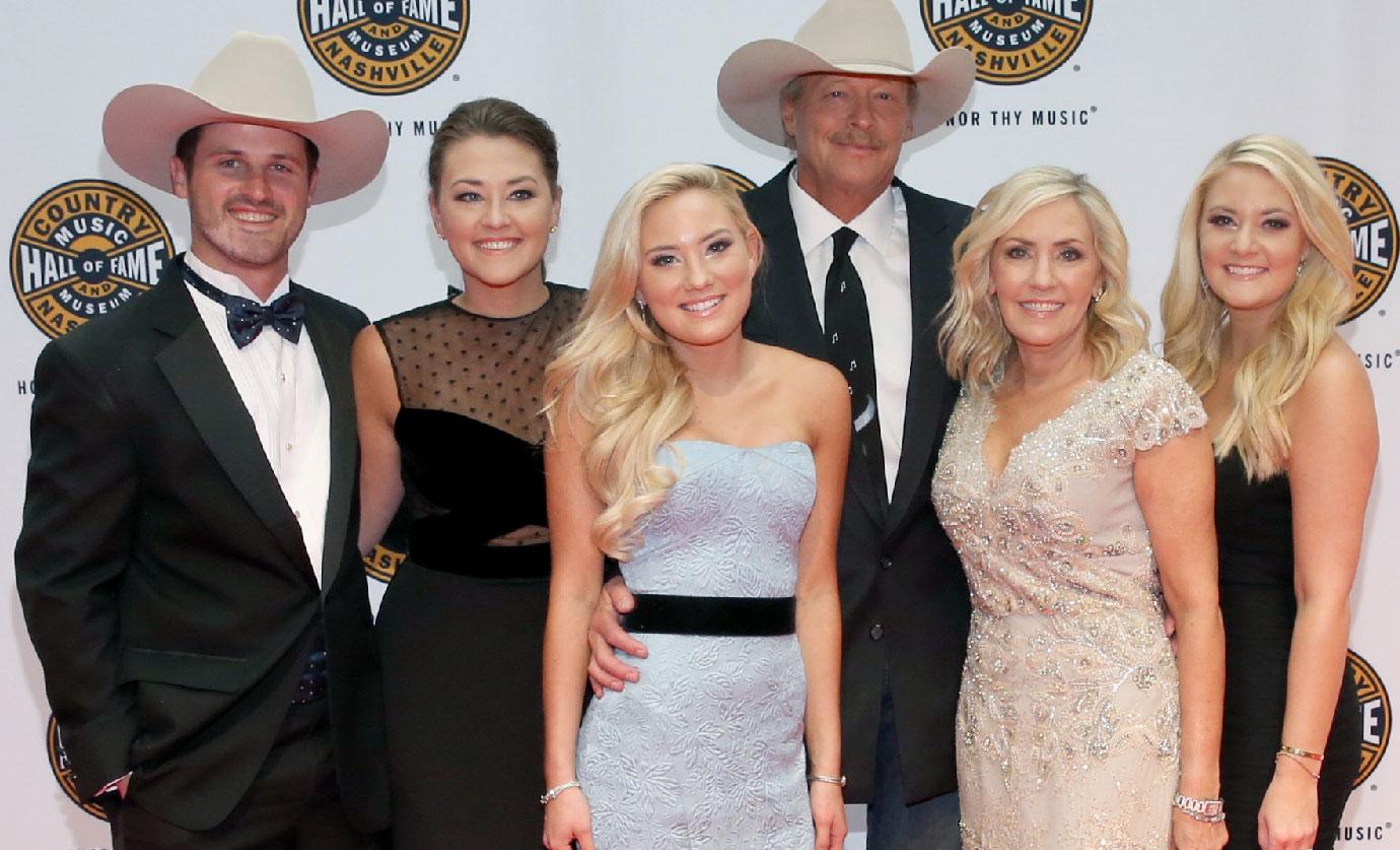 Country Singer Alan Jacksons Son In Law Dies After Freak Accident