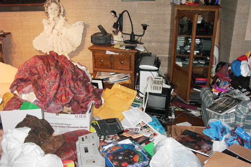Meet Jacko's Mannequin Friends! New Photos From Sex Abuse Prosecutors ...
