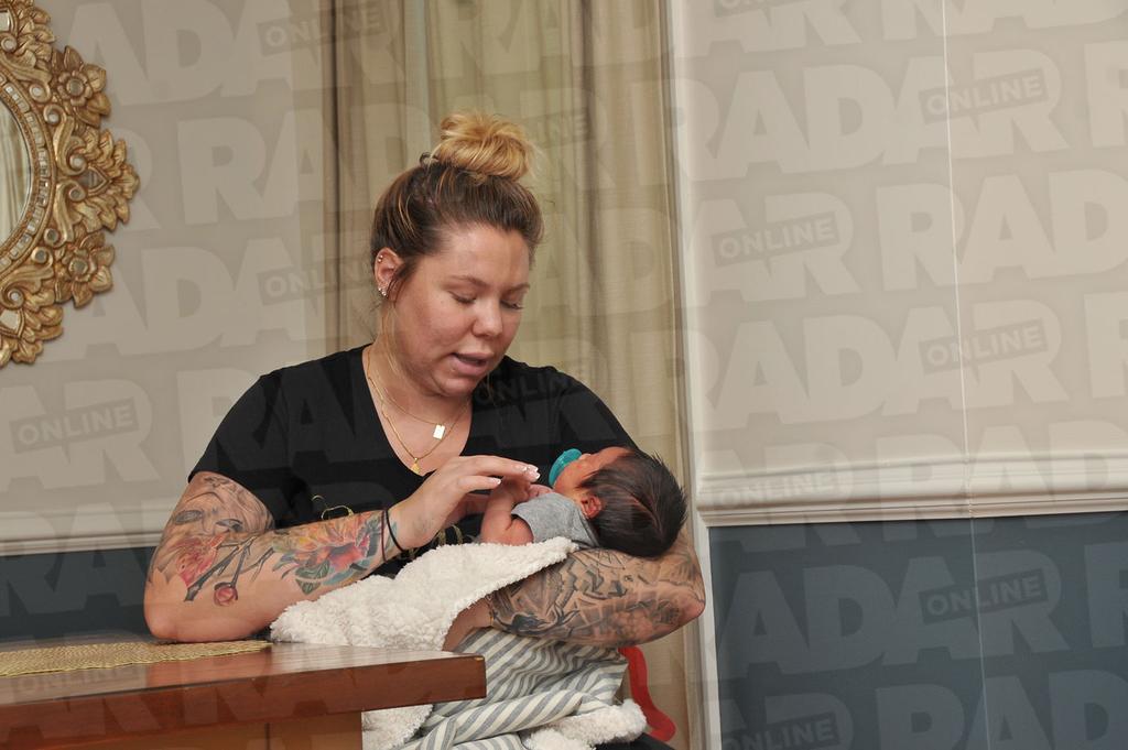 Kailyn Lowry Shares First Photo Of Three Kids With Baby