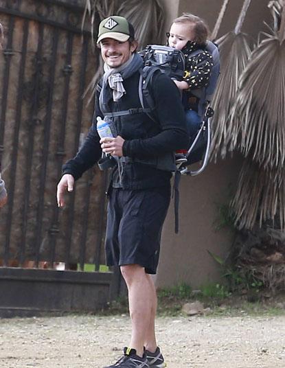 Kate Gosselin and Bodyguard Steve Neild With the Sextuplets on the ...