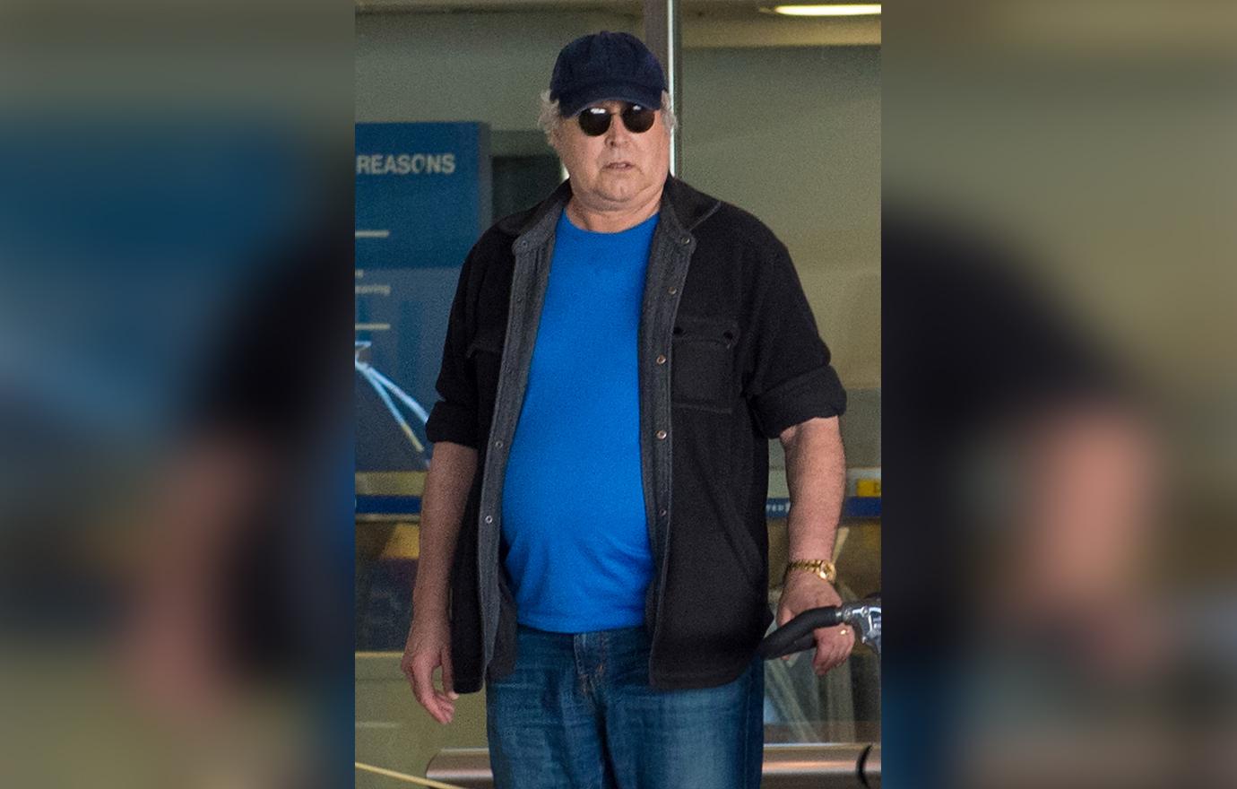 Chevy Chase Living Like A Loner In N.Y. Mansion