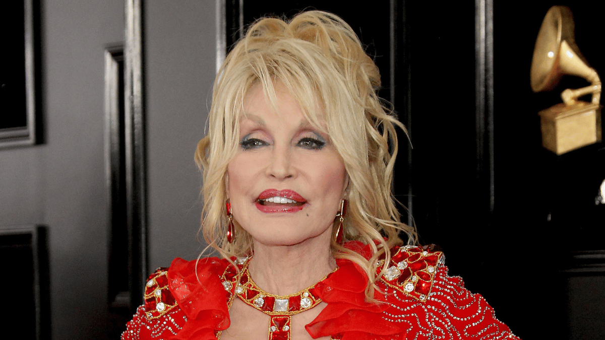 Dolly Parton's Plastic Surgery Procedures Revealed as Singer Turns 80