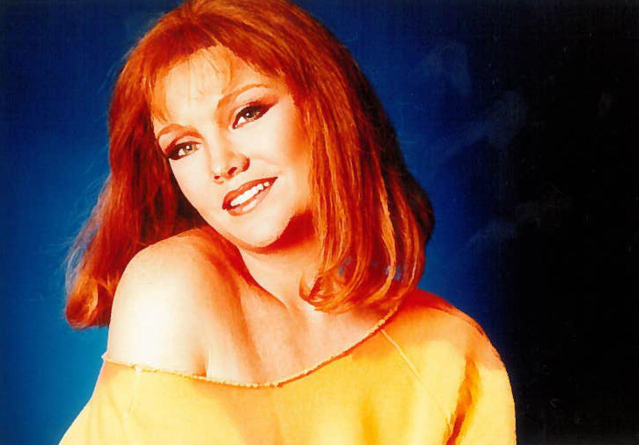 Never Before Seen: 'One Life To Live' Veteran Erika Slezak Shares Her ...