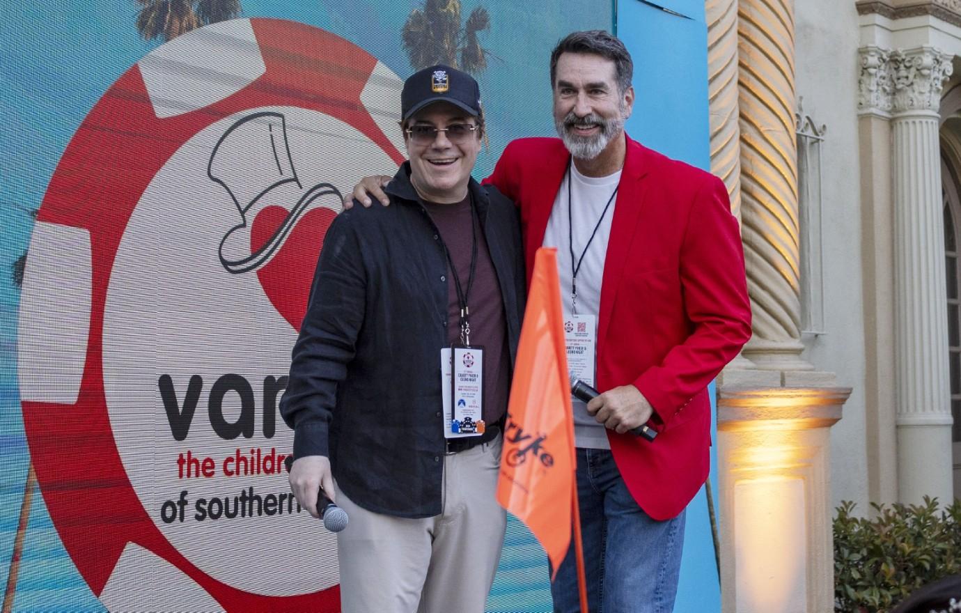 Hot Photos — See What Your Fave Celebs Are Up To This Summer Season!