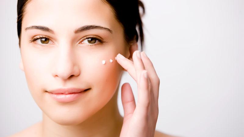 The Best Anti-Aging Tips From A Famous New York City Makeup Artist