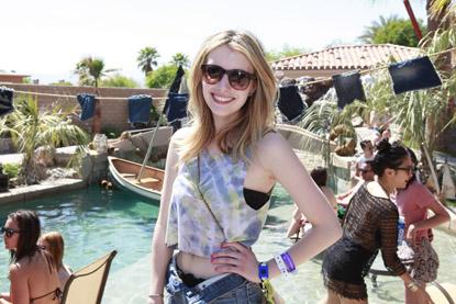 PHOTOS: Festival Fashion! Stars Sizzle & Fizzle At Coachella