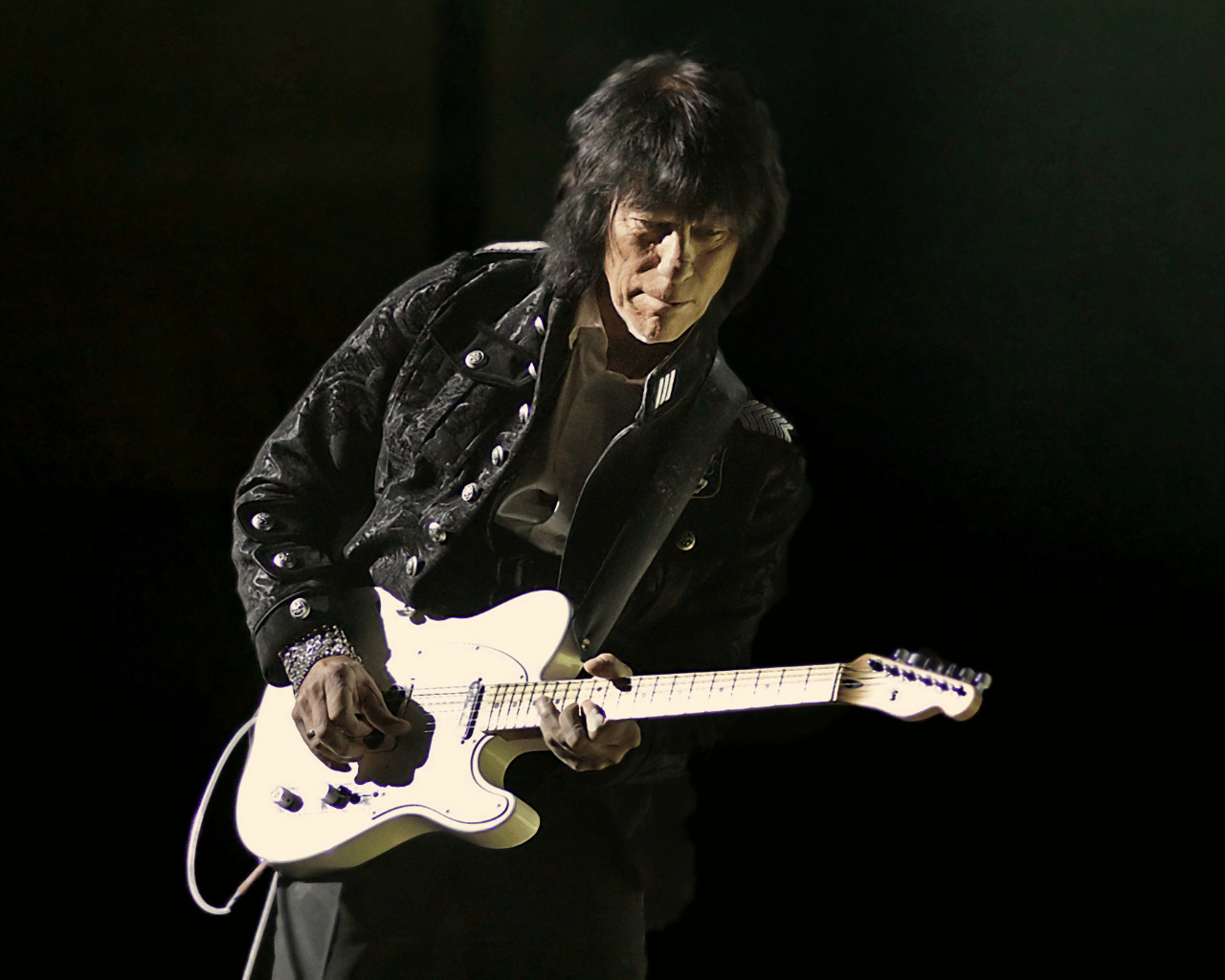 Rock N' Roll Guitarist Jeff Beck Dead At 78