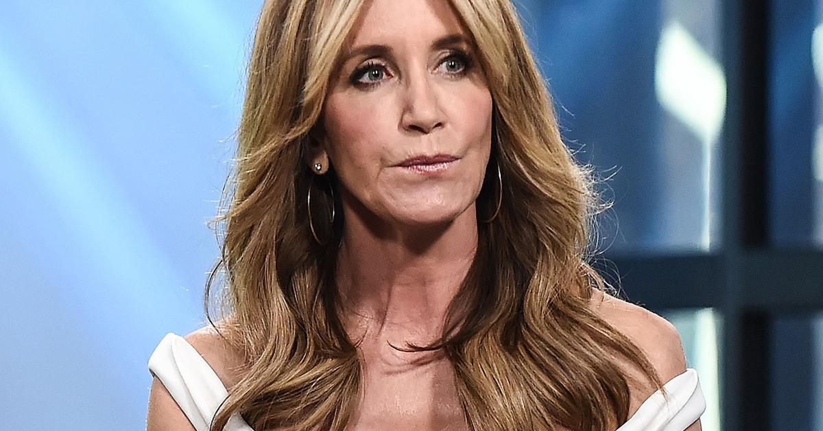 Felicity Huffman Allegedly Paid Proctor $15K To Take College Admission ...