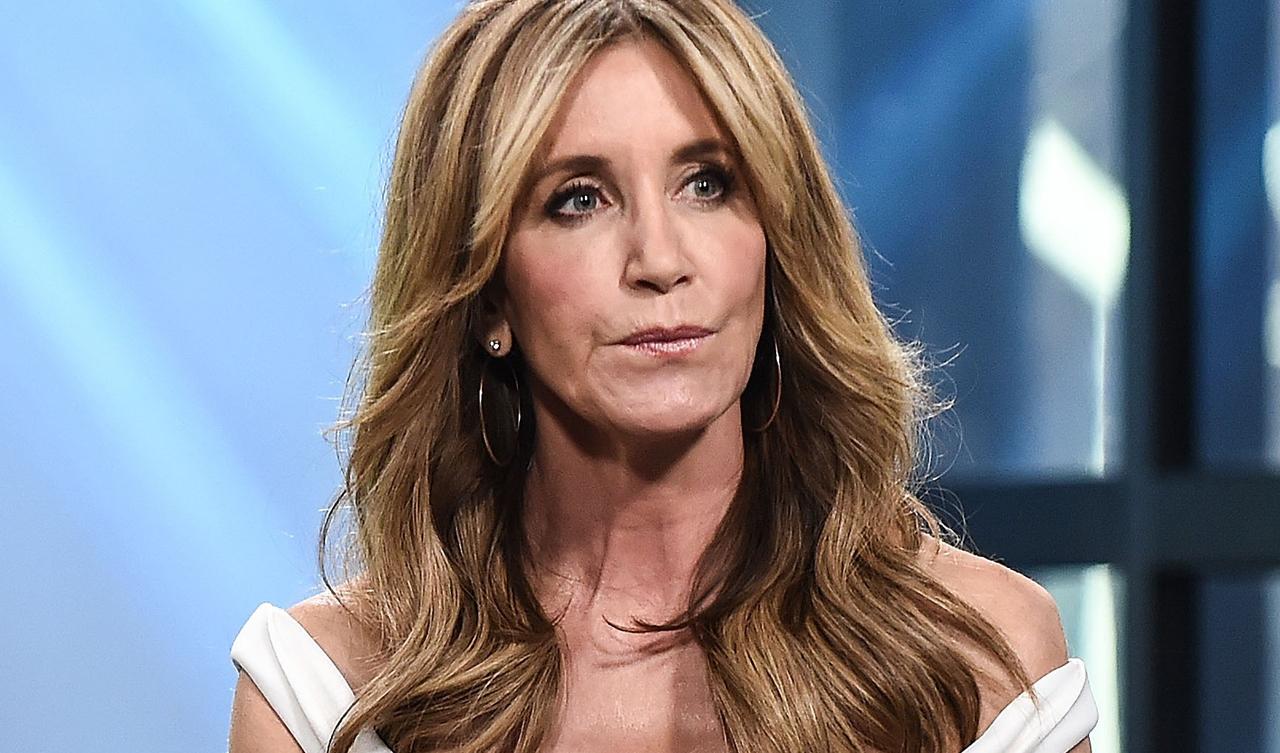 Felicity Huffman Allegedly Paid Proctor $15K To Take College Admission ...