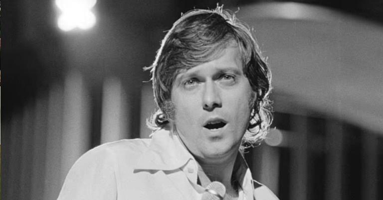 Six Times Married Love Boat Crooner Jack Jones Dead Aged 86