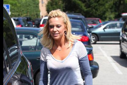 PHOTOS: Kate Gosselin Is A Tree Hugger