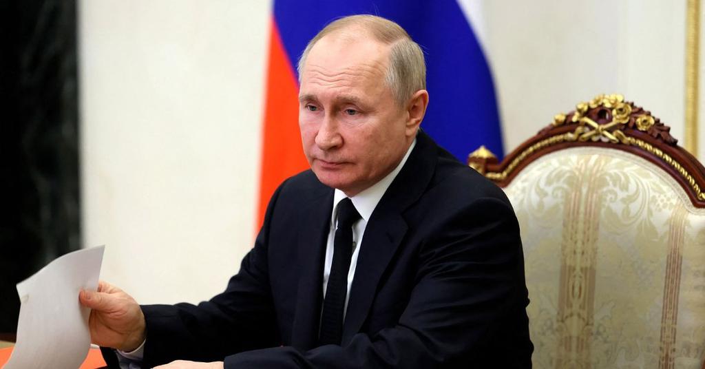 Putin Spotted With 'Swollen Butt Filler Cheeks' After Death Rumors