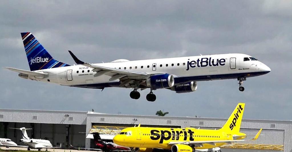 JetBlue Planes Collide Before Takeoff at Boston's Logan International ...
