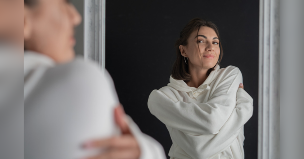 What Is a Narcissistic Person? Definition (+ Free Checklist)