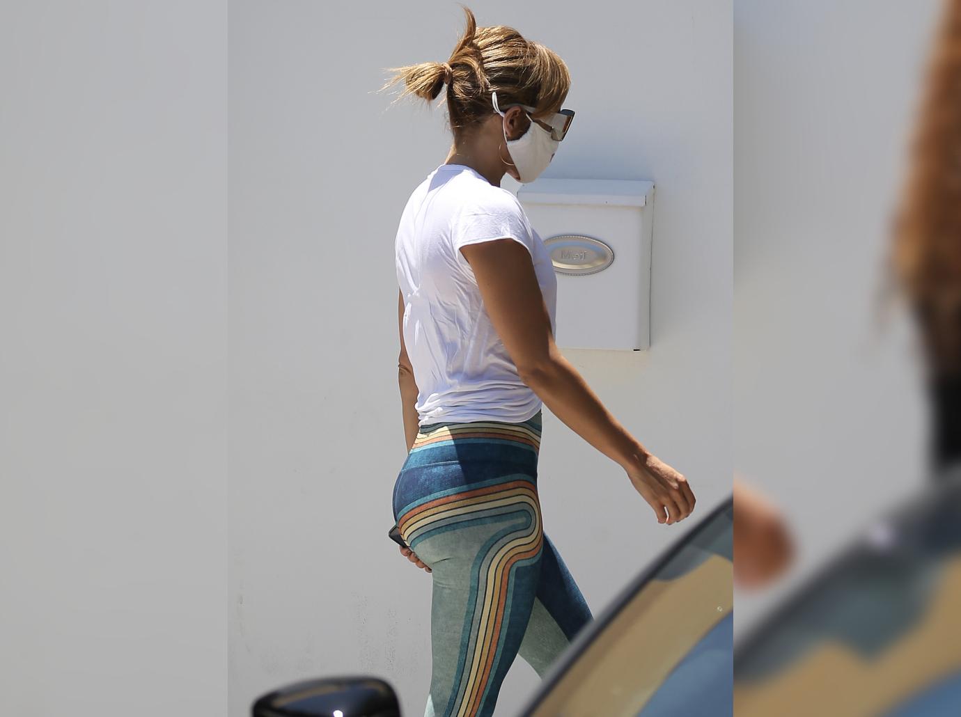 J Lo Back In Miami, Heads To A-Rod's Gym Amid Ben Affleck Reunion