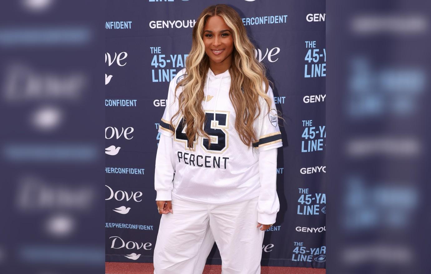 Hot Photos — See What Your Fave Celebs Are Up To This Season