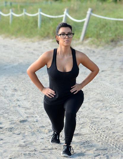 Kim Kardashian Works Out On Miami Beach
