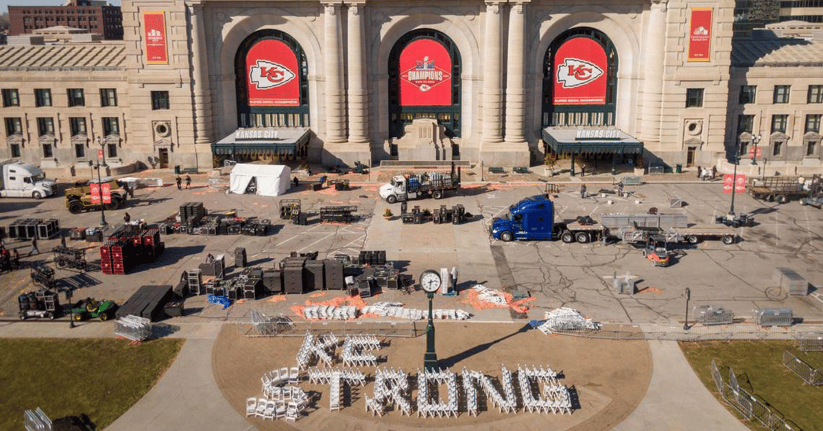 Travis Kelce Addresses KC Parade Shooting, Urge Fans to Donate to Victims