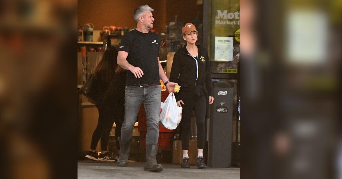 Renee Zellwegger Steps Out With Ant Anstead Amid Fears About Romance