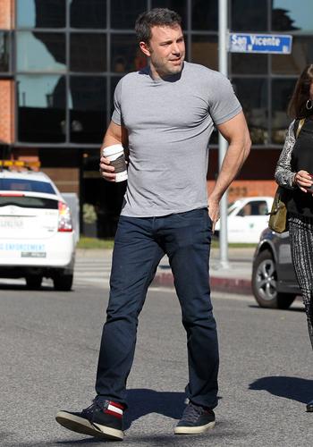 Hunky Actor Ben Affleck Sports Rippling Batman-Ready Muscles While Out ...