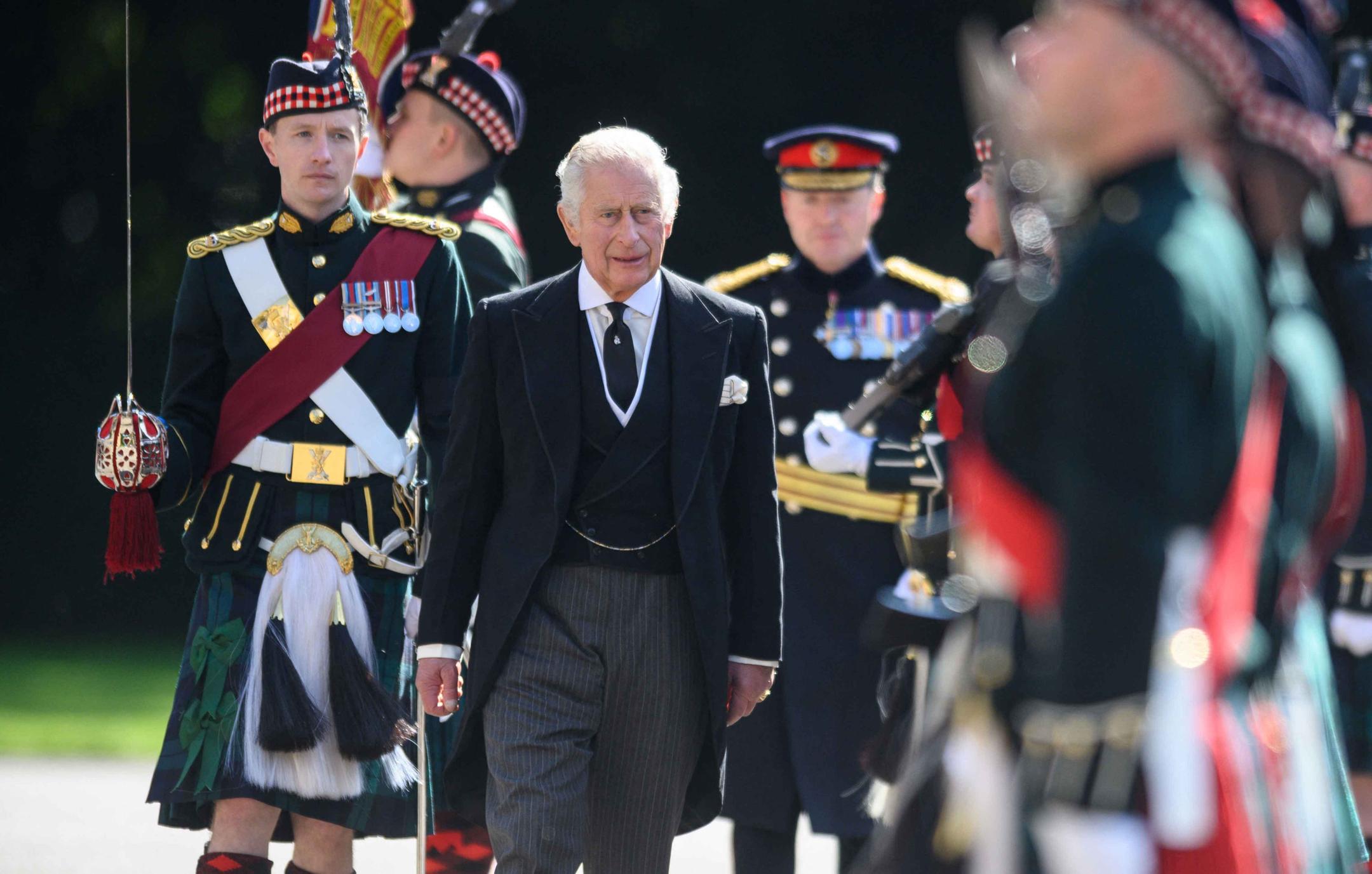 Prince Harry Refusing To Scrap $20 Million Memoir, Moving Forward ...