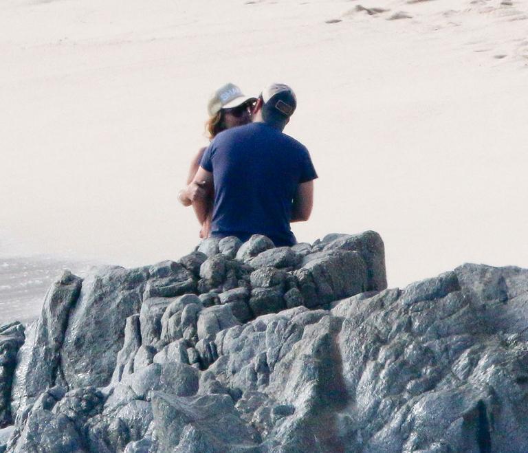 Bikini-Clad Giada De Laurentiis Sizzles In Mexico With Shirtless Beau ...