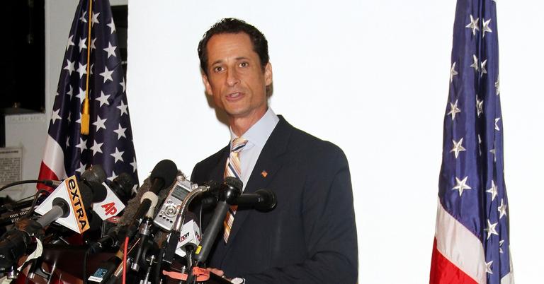 Anthony Weiner Makes First Twitter Post In Nearly 10 Years
