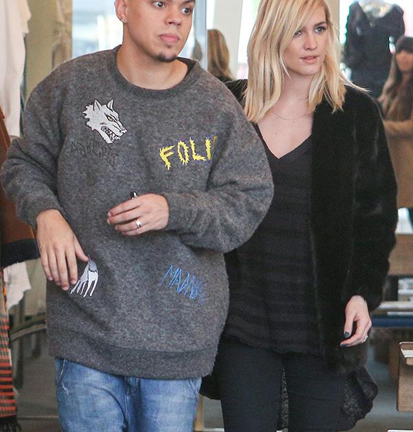 Ashlee Simpson And Evan Ross Go Christmas Shopping